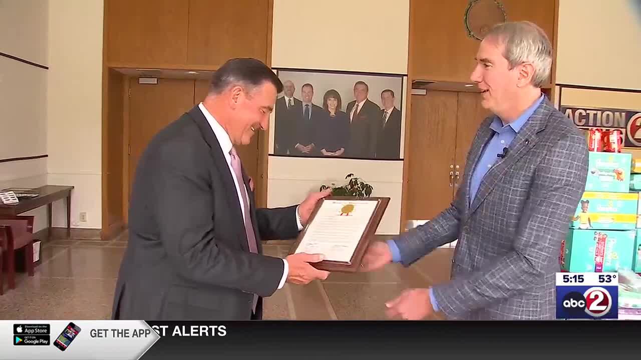 Senator Jamie Wall honors Bill Jartz with special commendation