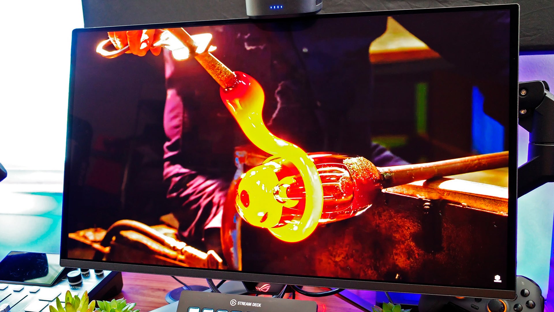 Asus ROG Swift PG27UCDM Review