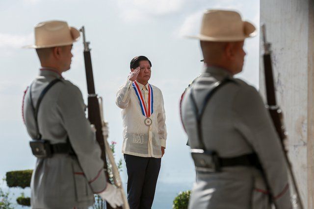 'Walang isusuko': Marcos thanks PH Navy for securing West PH Sea ...