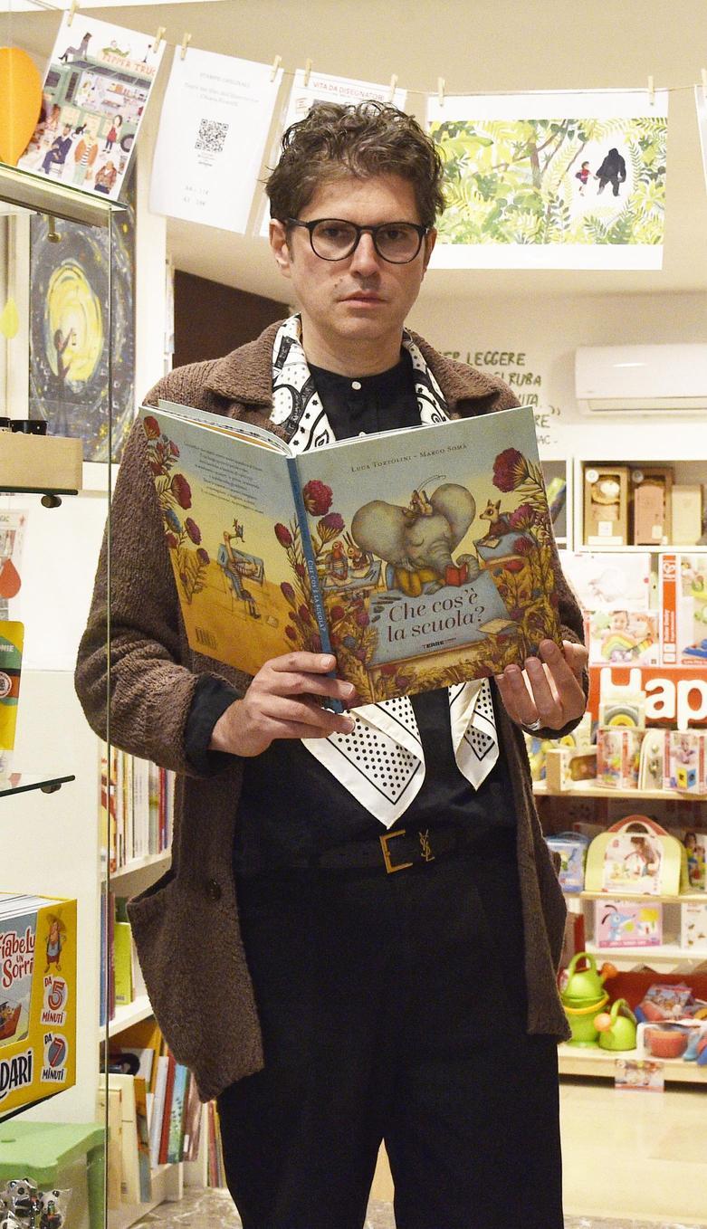 "Un desiderio al giorno", l’ultimo libro firmato da Luca Tortolini ...