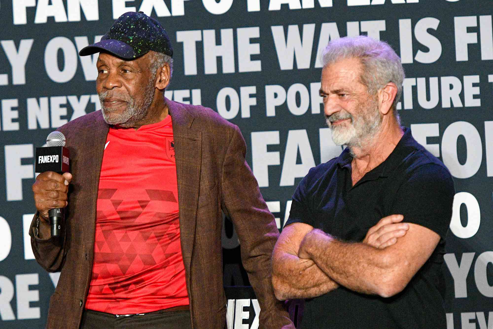 “Lethal Weapon” Costars Danny Glover and Mel Gibson Reunite Nearly 40 ...