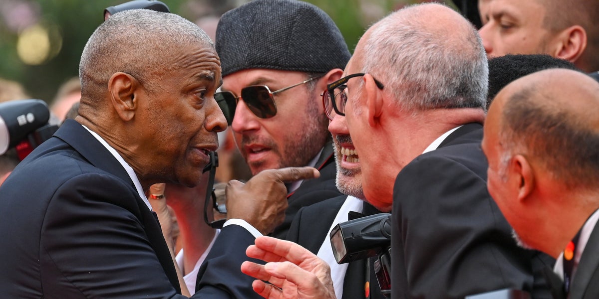 Denzel Washington Has 2 Blunt Words For Photographer In Heated Red ...