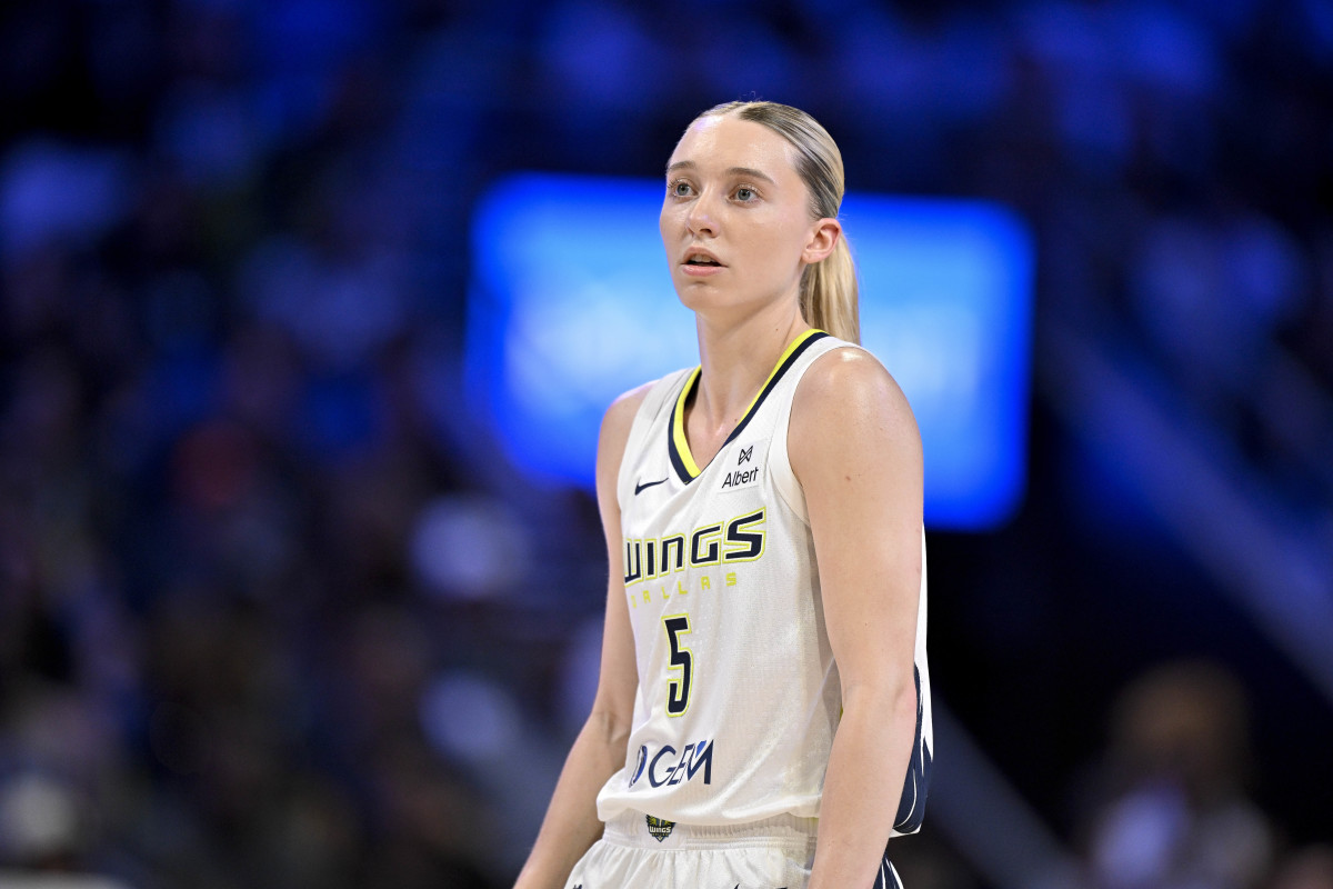 Indiana Fever Coach has High Praise for Paige Bueckers