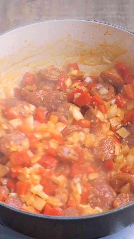 Chickpea sofrito soup with sausage