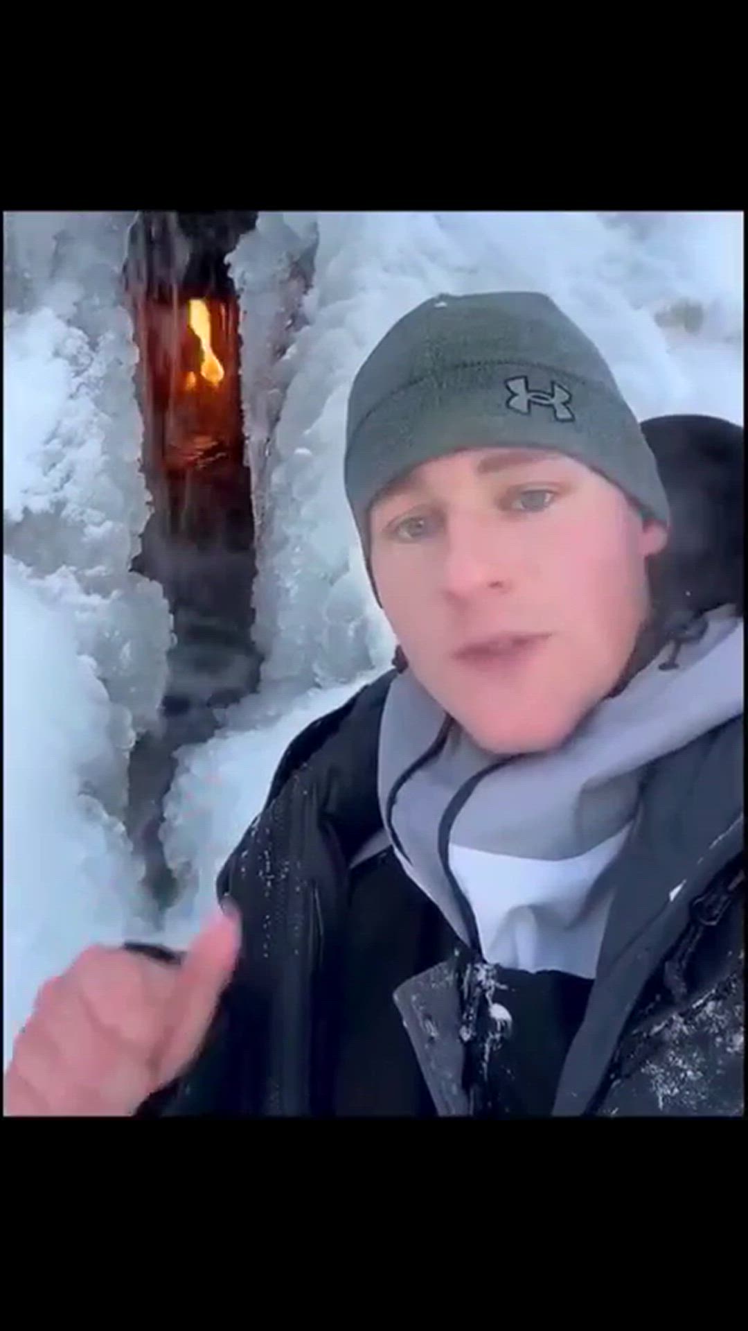 Este chico encuentra una de las 9 llamas eternas naturales del mundo y ...