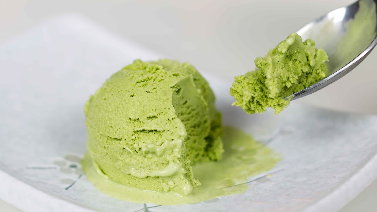 No-churn matcha ice cream in three simple steps