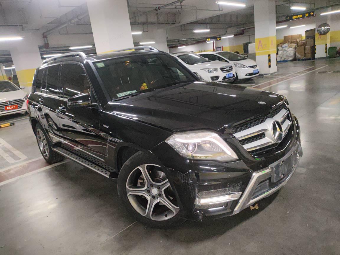奔驰 奔驰GLK级 2015款 GLK 300 4MATIC 时尚型 极致版实拍图