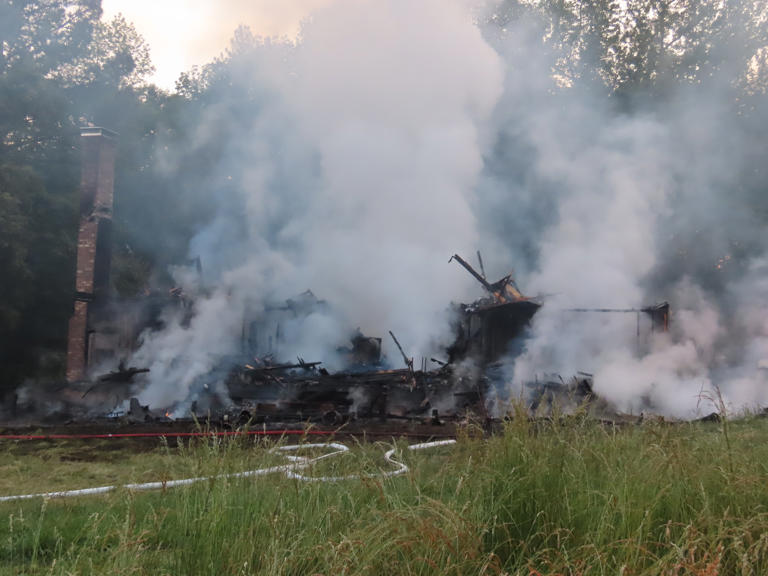 Adult, child seriously hurt in large fire that destroyed Chesterfield home