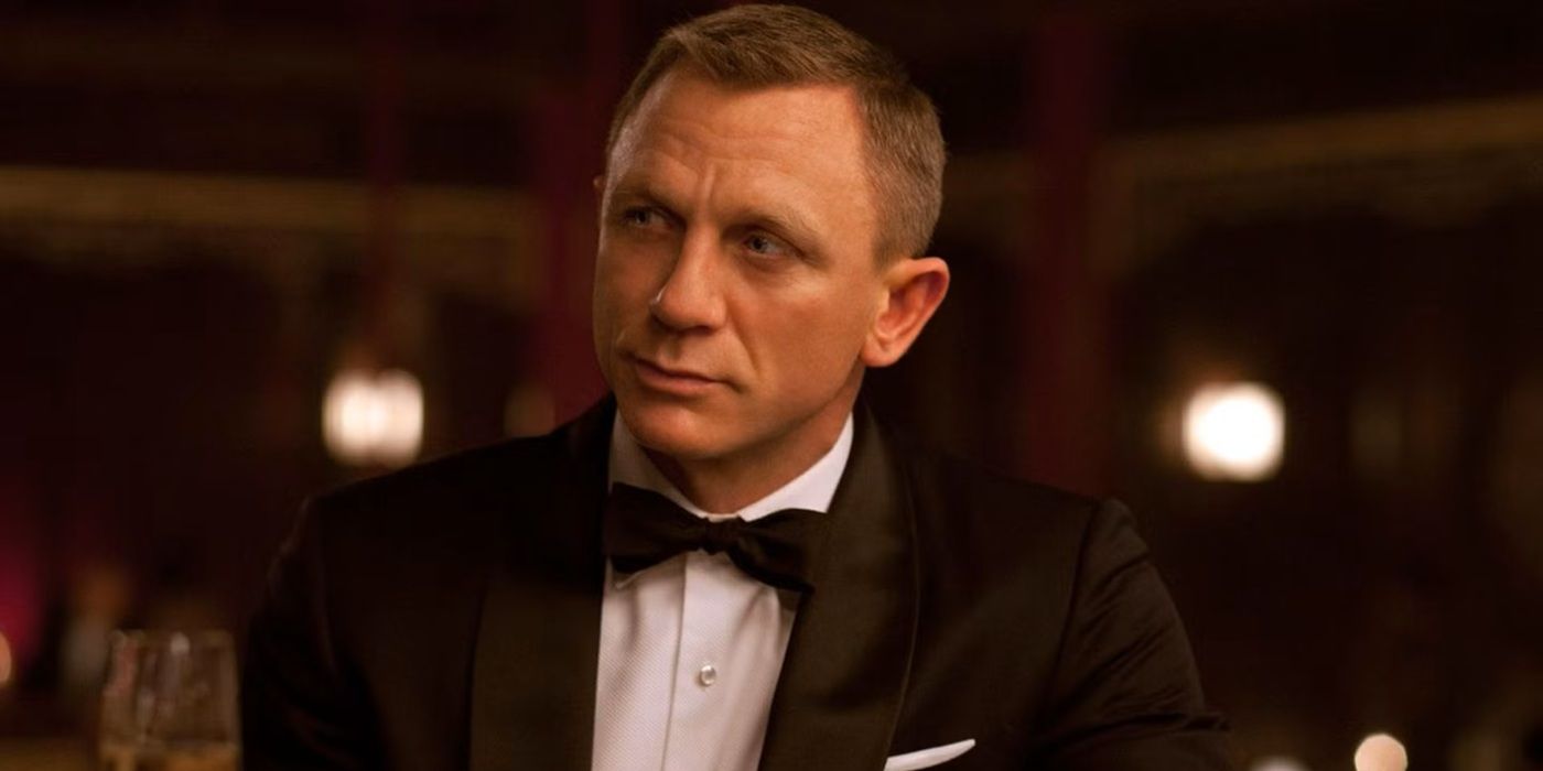 'The Gentlemen' Star Theo James Becomes Firm Favorite for New James Bond