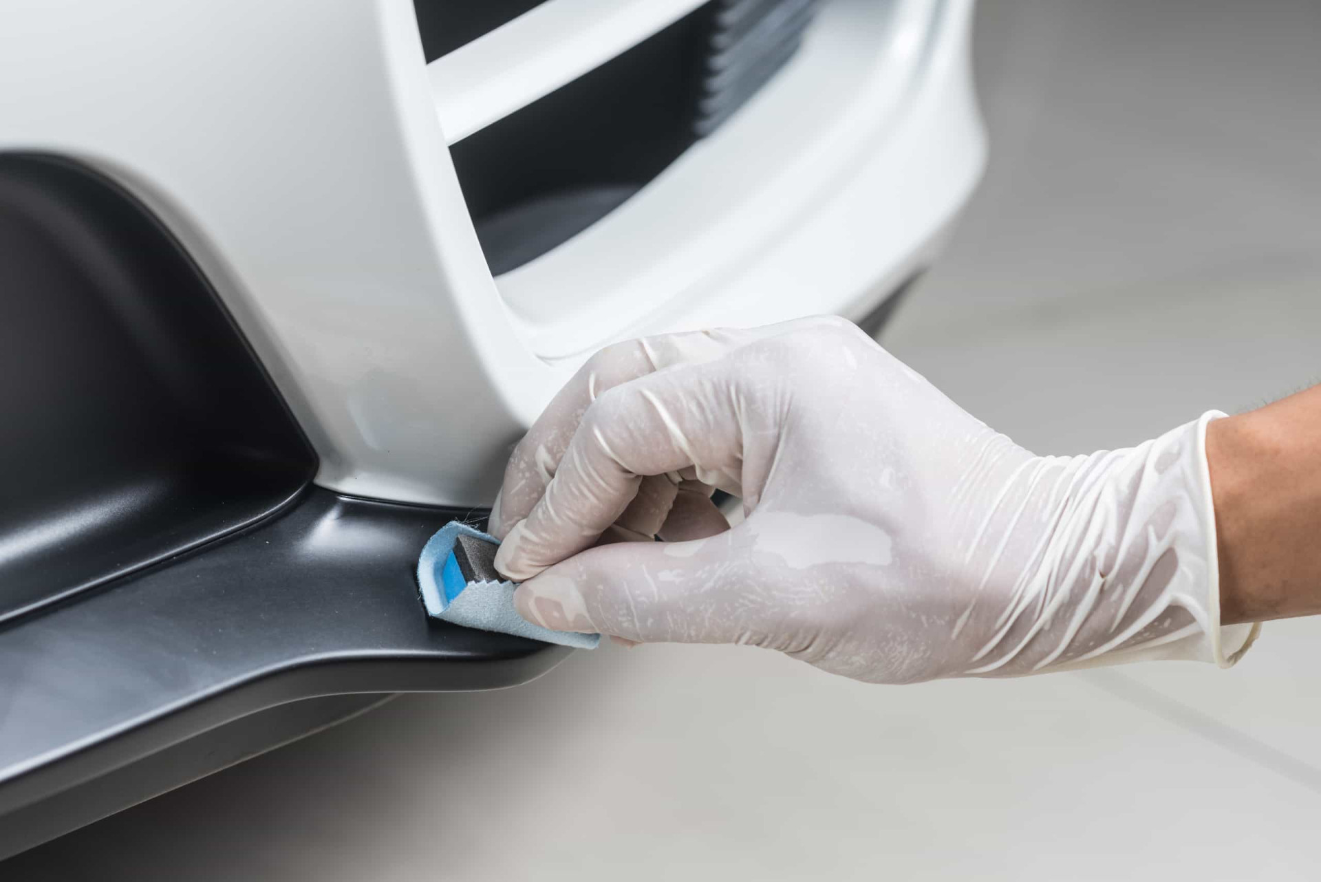 Comment évincer les microbes qui pullulent dans votre voiture