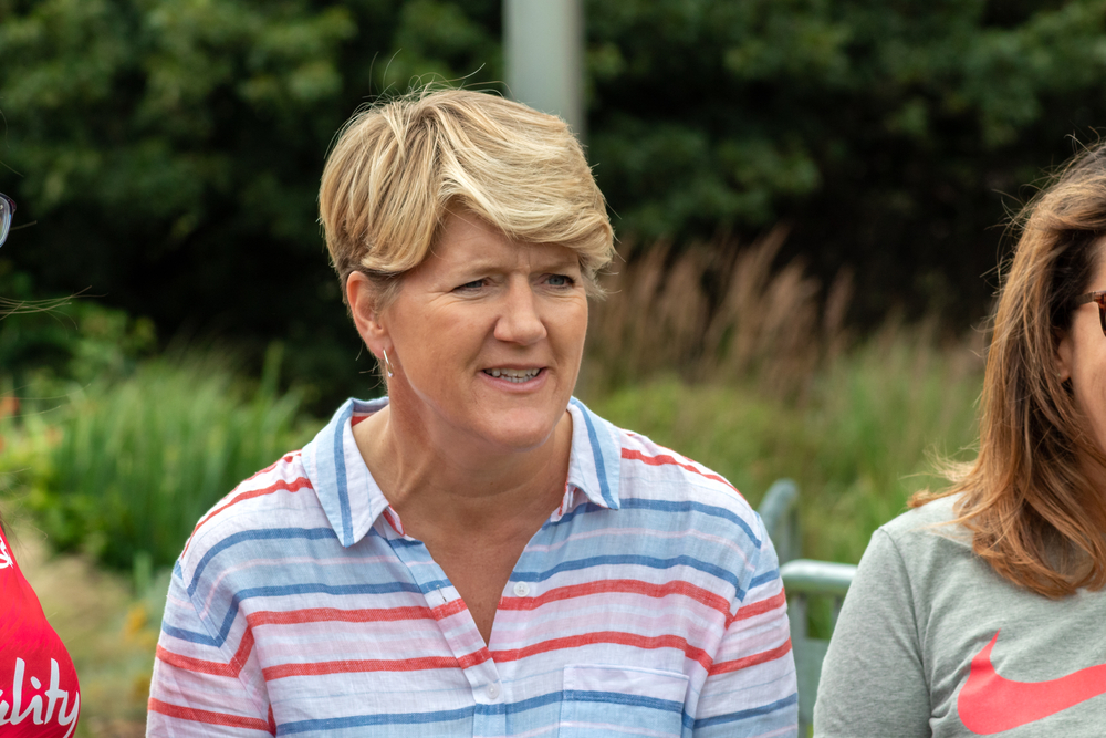 Les 10 journalistes sportifs les mieux payés – Classés du plus bas au ...