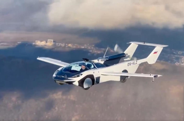 World's first flying car that switches to airplane mode in 90 sec, set ...