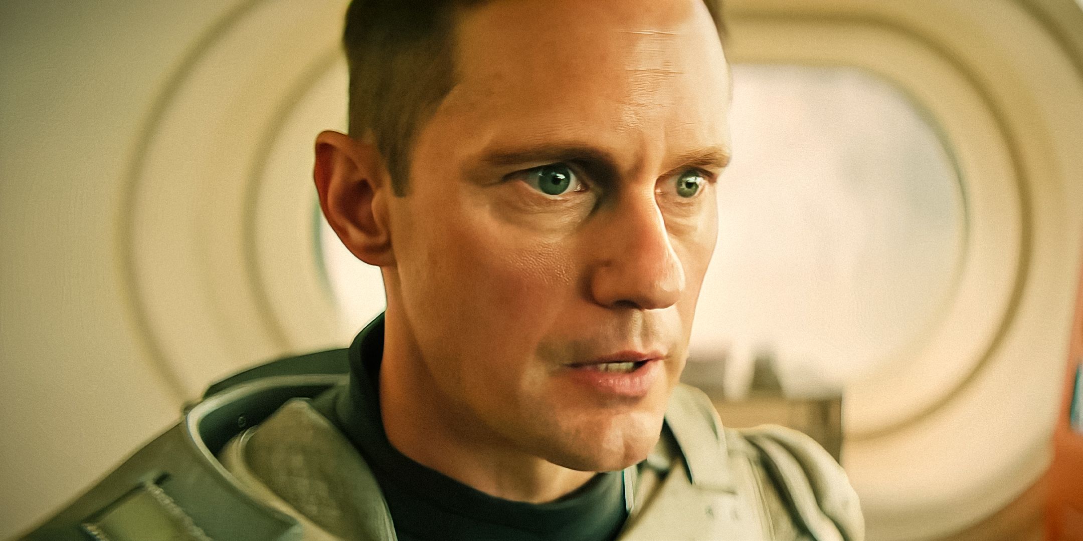 Why Alexander Skarsgård's Murderbot Character Is Referred To As "It" In The Apple TV+ Show