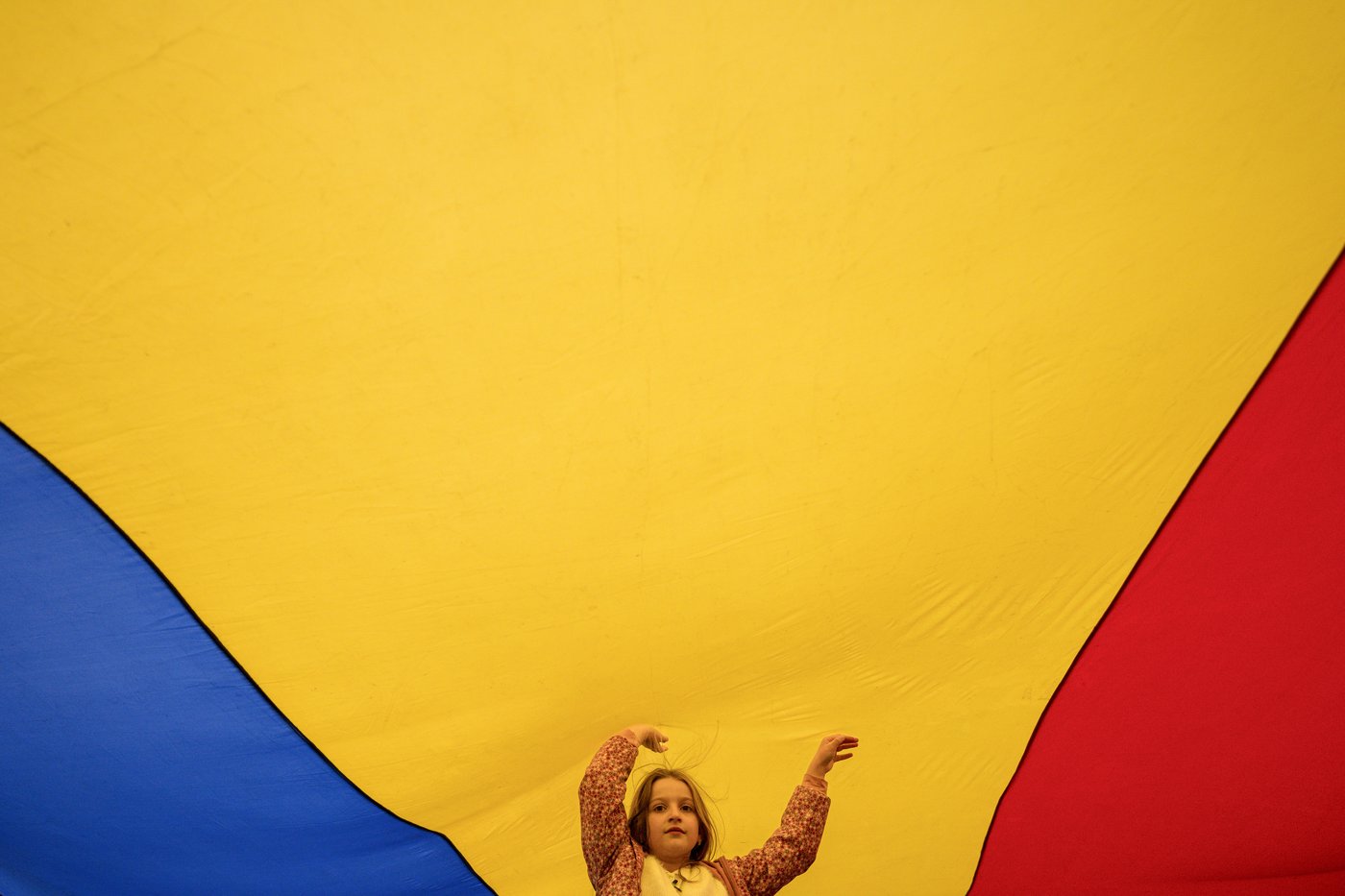 AP PHOTOS: Pro-EU centrist wins Romania’s tense presidential race over ...