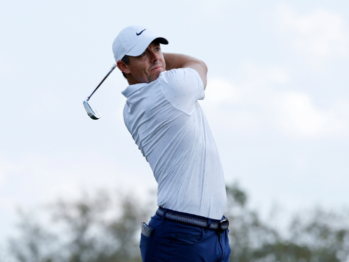 Rory McIlroy, do I have an iron? Career Grand Slam Celebration RORS PROTO 200 Sets Limited Release