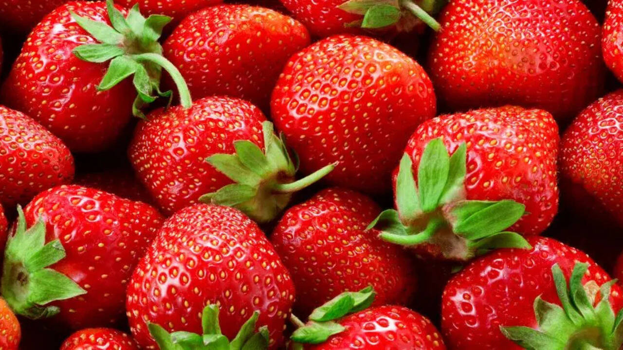 Struggling To Maintain Fluid Balance—5 Fruits That Help Replenish ...