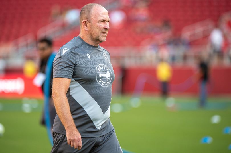 Alan Shearer gets blunt response from Wrexham chiefs after comments ...