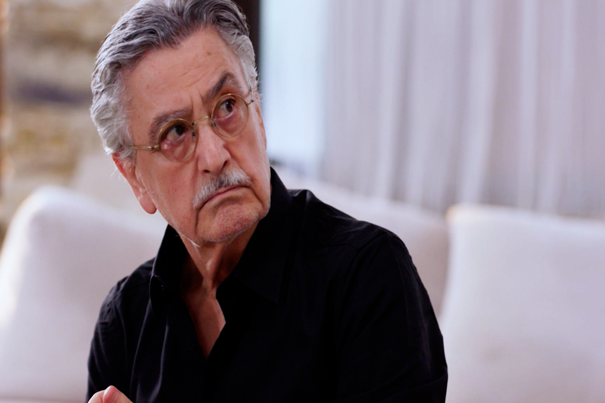 Οι πρωταγωνιστές της σειράς «Γη της Ελιάς» αποχαιρετούν τον Νίκο Γαλανό