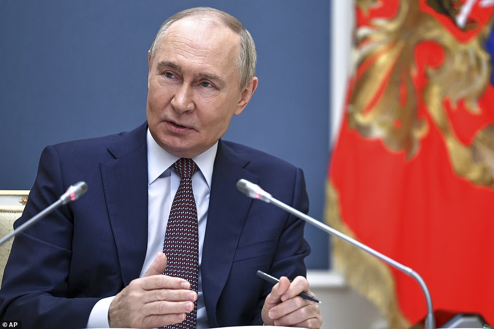 Trump and Putin discuss Ukraine ceasefire during phone call