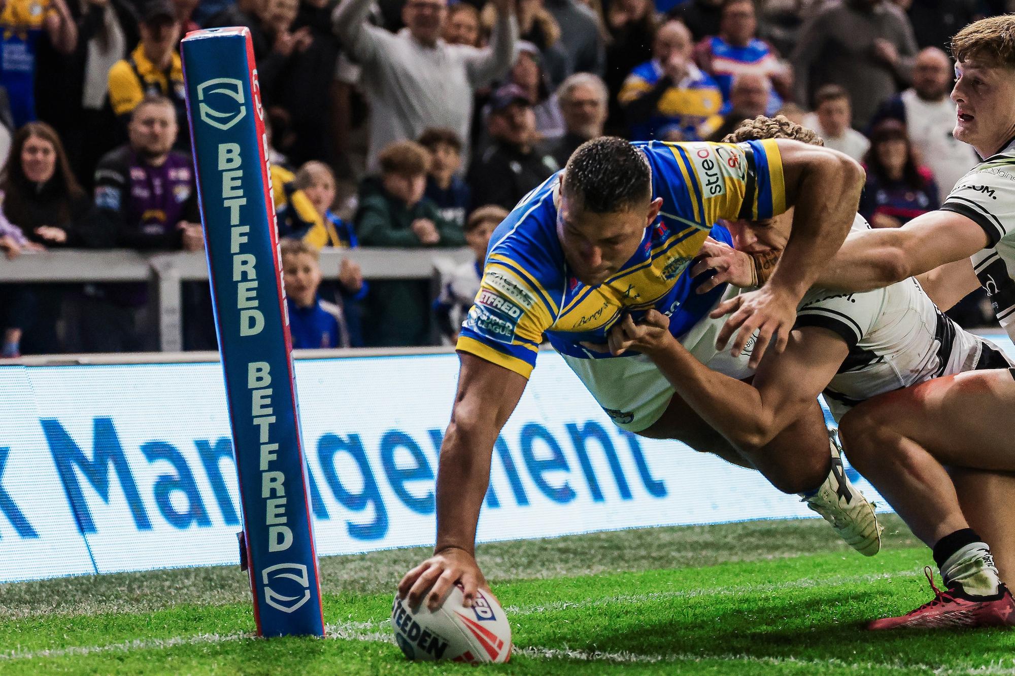 Leeds Rhinos veteran Ryan Hall's advice to young wing star amid 'why I ...
