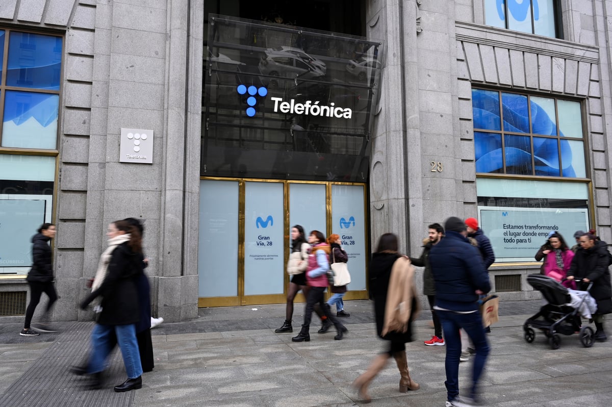 Spain hit with nationwide mobile phone outage weeks after electricity ...