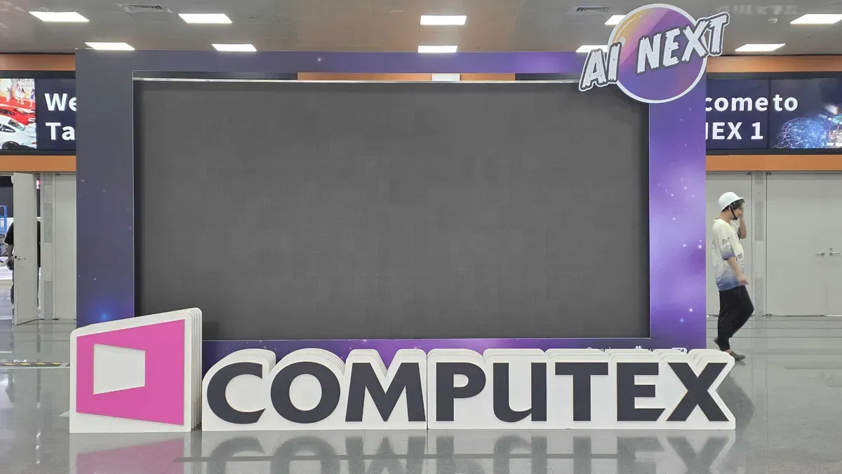 Il display principale del COMPUTEX che gira su Windows 7 è la cosa più ...