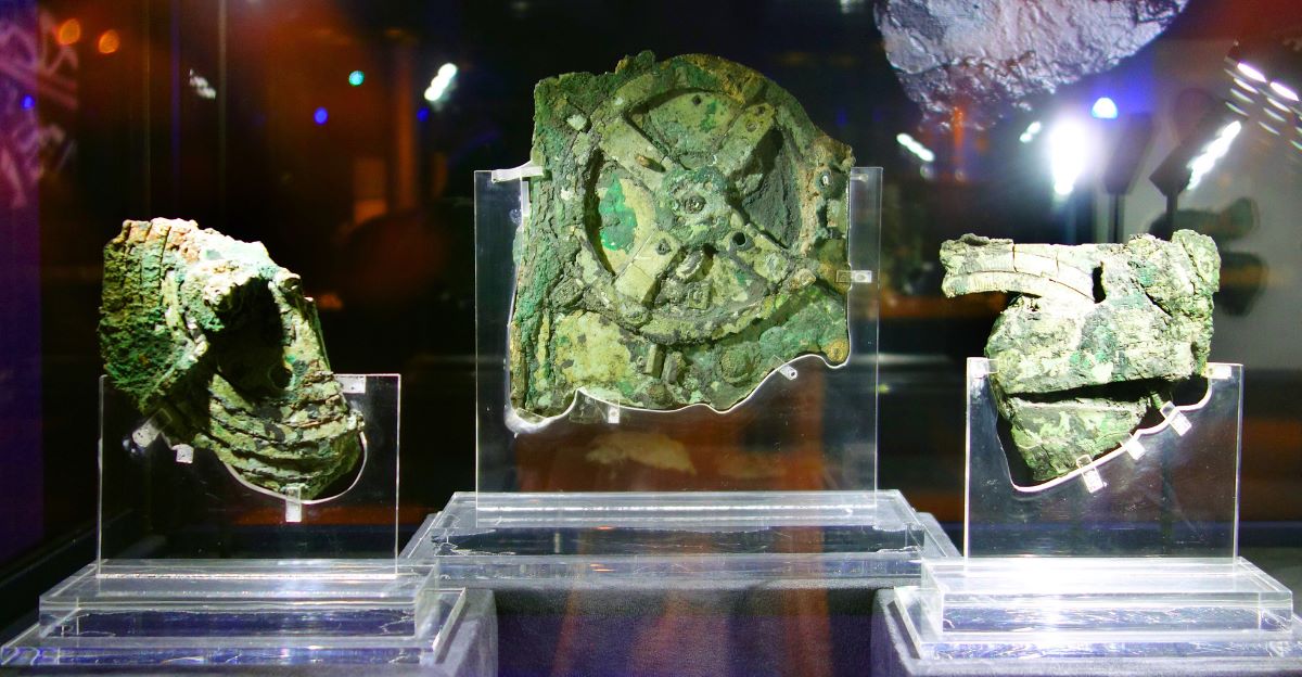 1902 Discovery: Ancient ‘Computer’ Found in Shipwreck Still Baffles ...