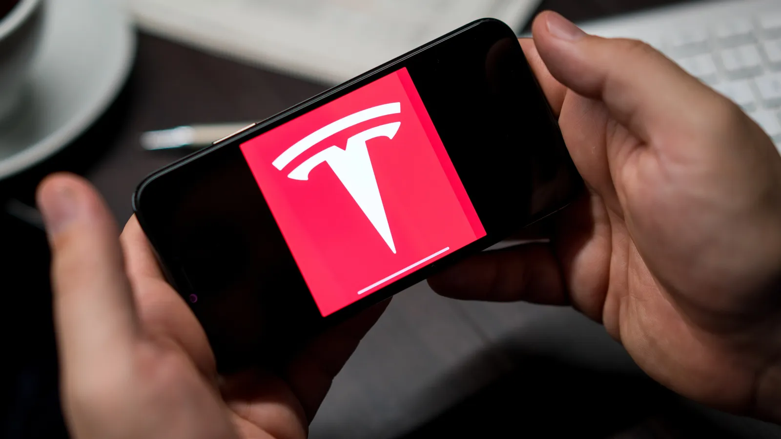 Tesla Staff Reportedly Frustrated With Musk’s Leadership on Crucial Project