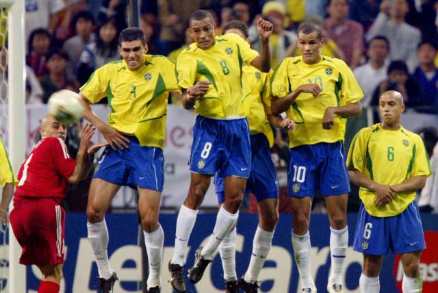 Tragedia | Campeón mundial con la selección de Brasil está internado en el hospital tras grave ...