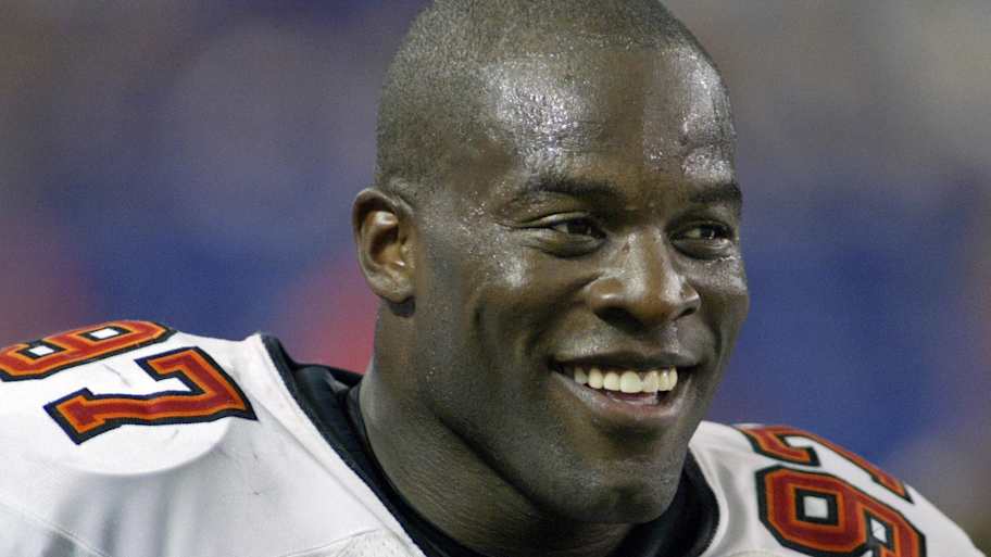 Tampa Bay Buccaneers celebrate franchise legend's iconic legacy