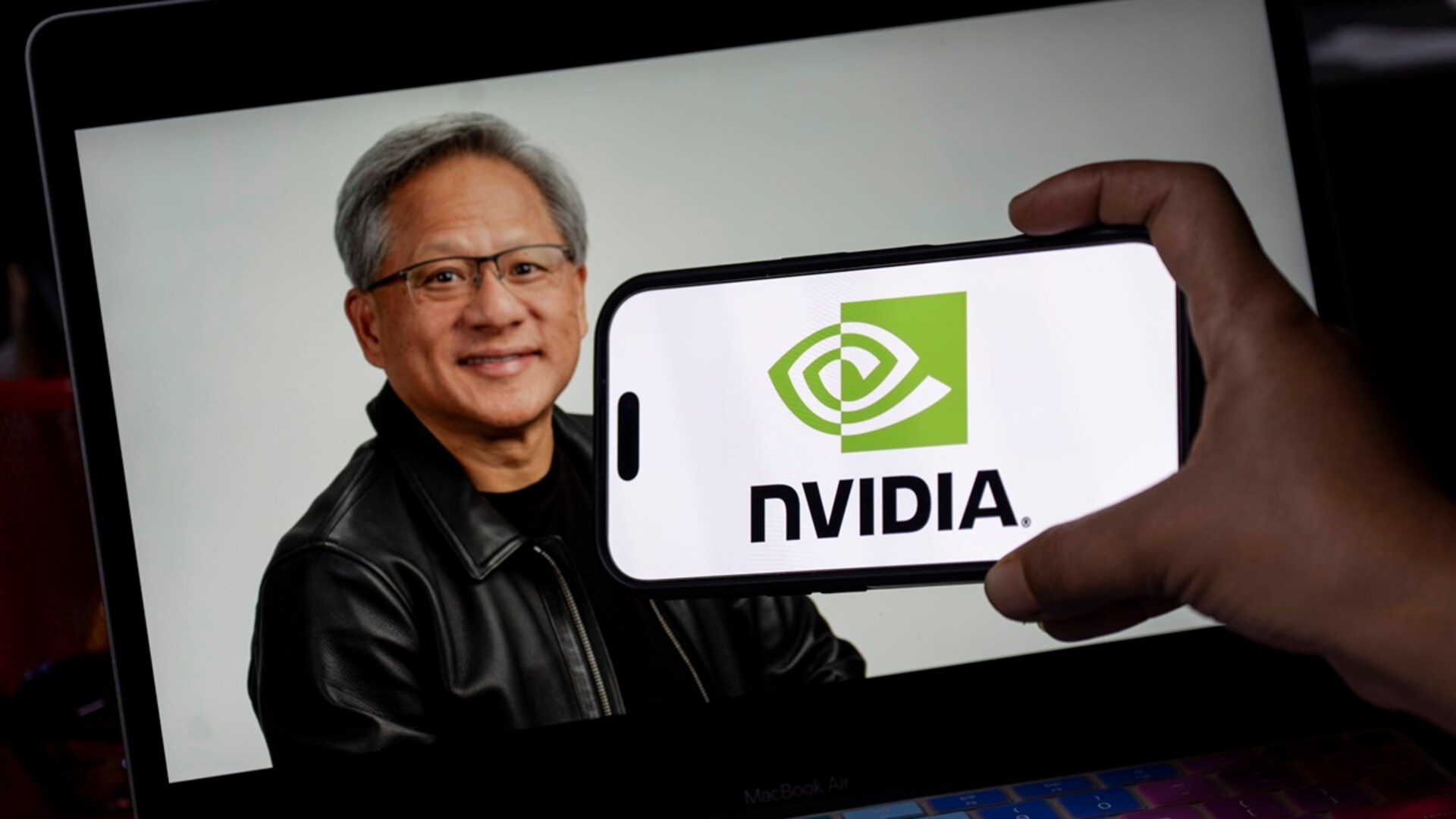 CEO Jen-Sen Huang bläst mit neuen Nvidia-KI-Technologien zur Attacke