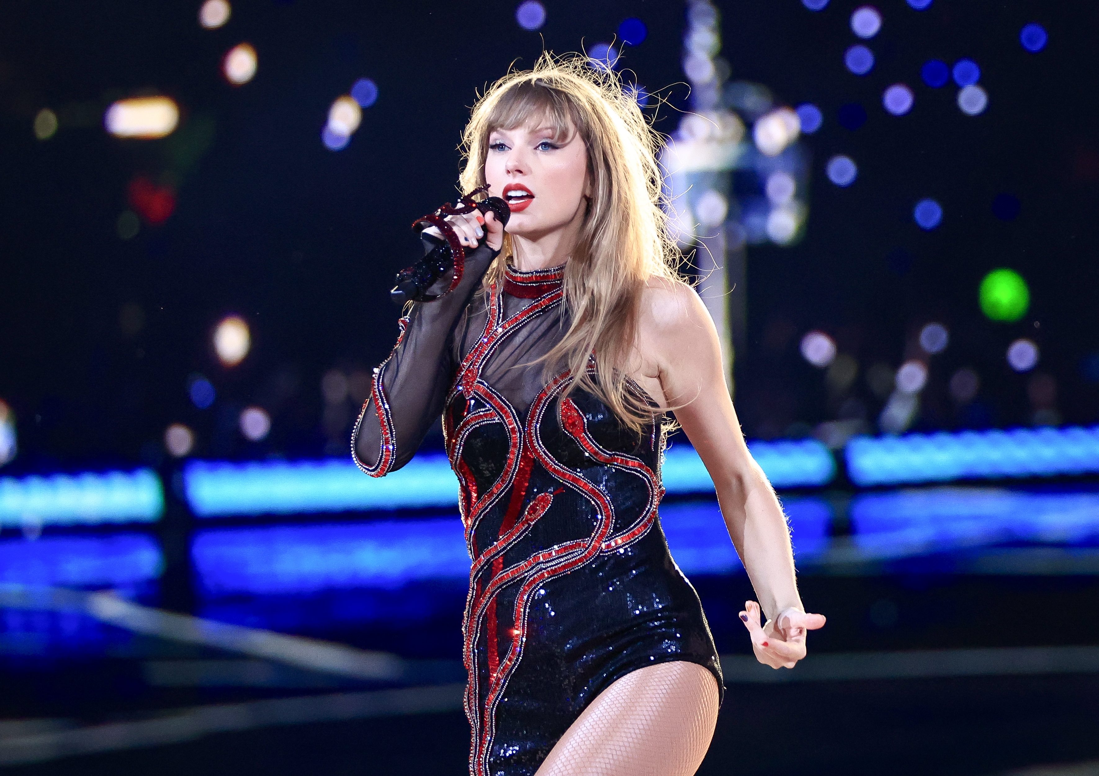 Taylor Swift finally debuts first ‘Reputation (Taylor’s Version)’ re ...