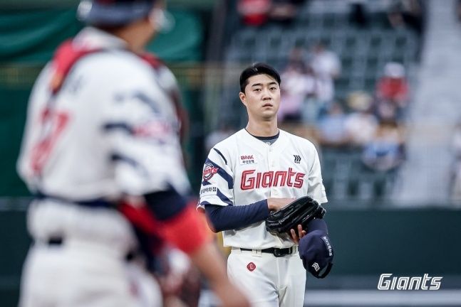 1이닝 9실점! 롯데 '아픈 손가락' 윤성빈, 157km 찍고도 조기강판