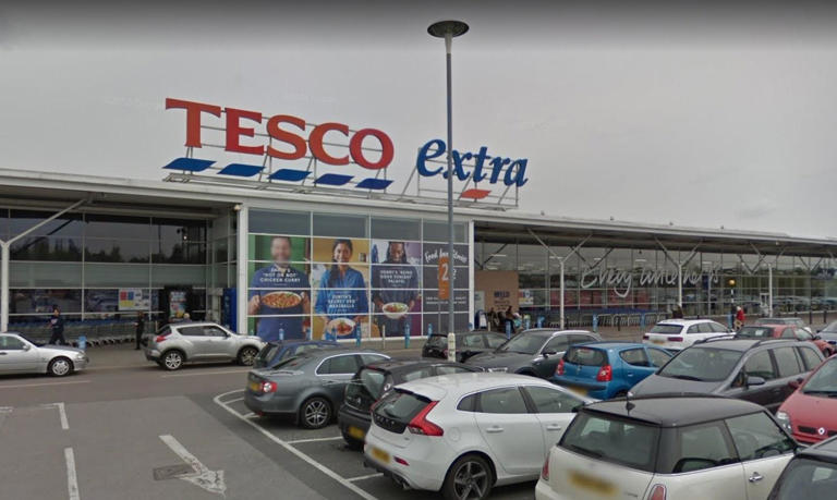 Supermarket Bank Holiday Monday opening times: Aldi, Sainsbury’s, Lidl ...