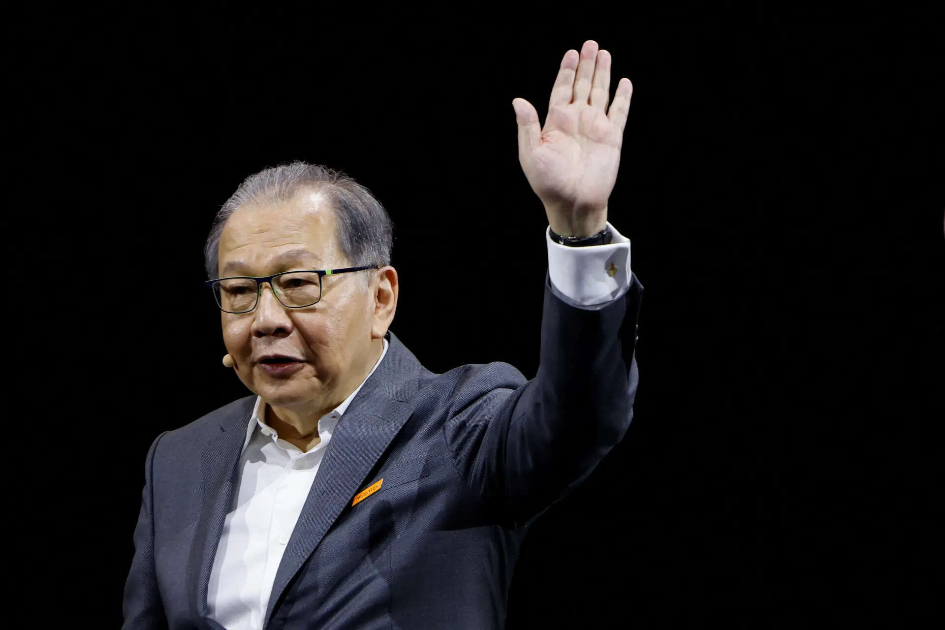 MediaTek to start rolling out world's smallest chip from September