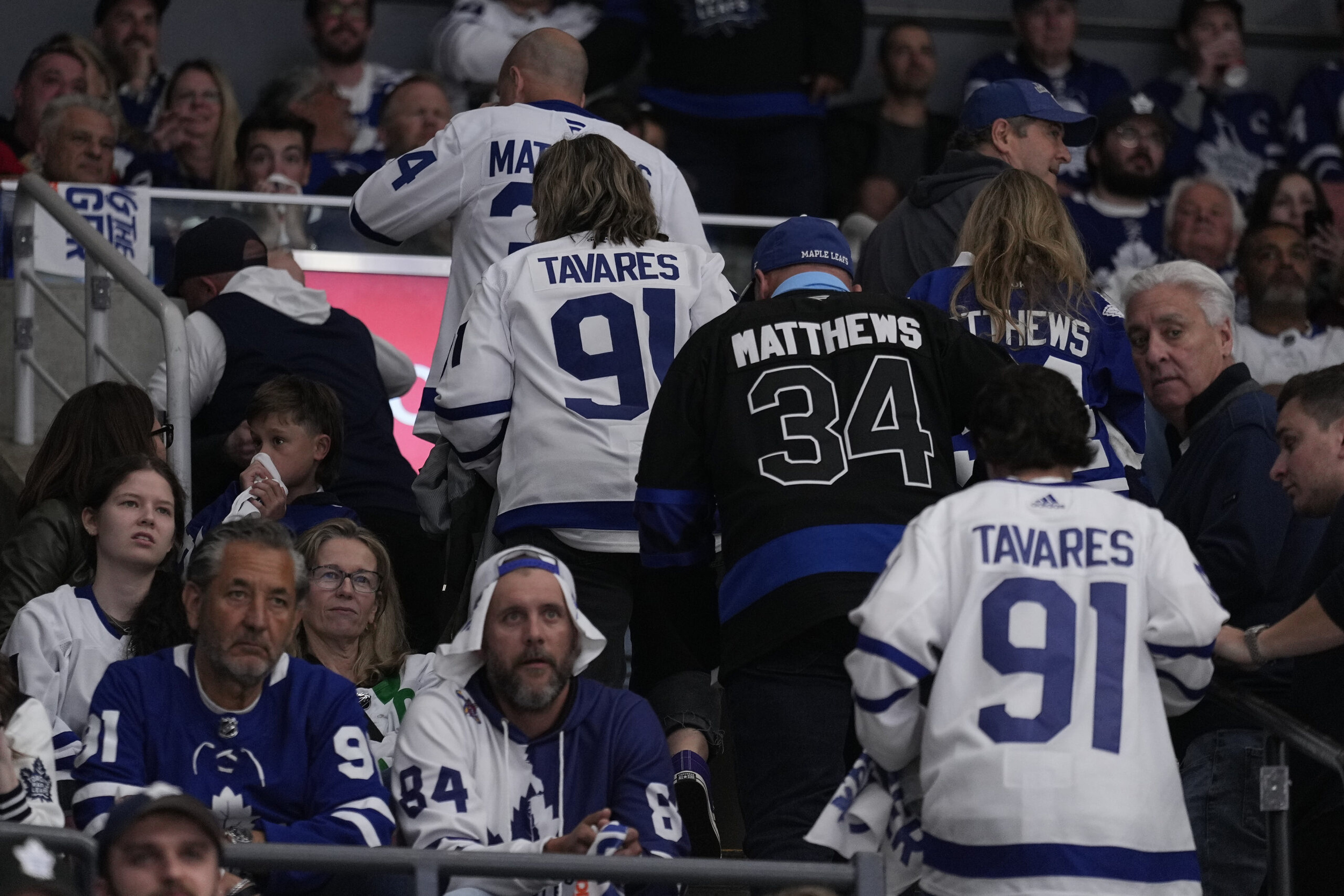 Maple Leafs fans made it clear they are tired of status quo after yet ...