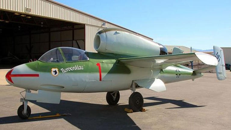 4 Of The Smallest Fighter Jets In The World