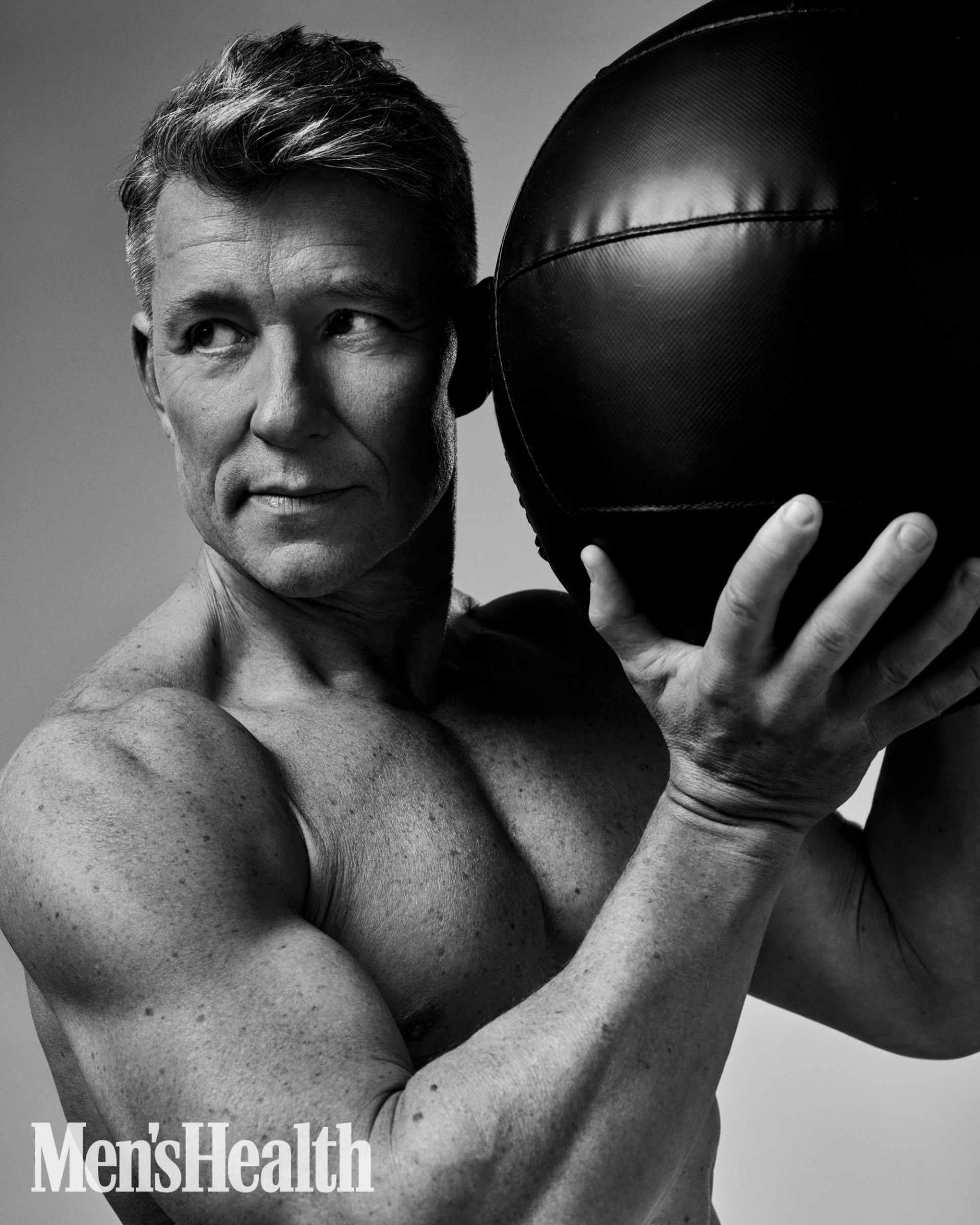 Ben Shephard reveals secret six-pack in Superman-style transformation ...