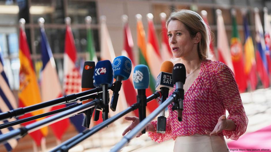 EU adopts new Russia sanctions amid Ukraine ceasefire push