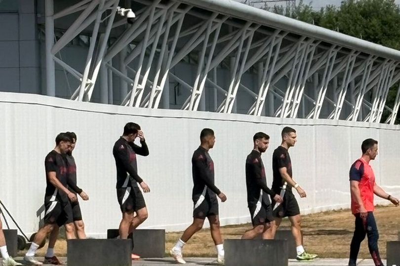 Manchester United 28-man training squad confirmed amid triple injury ...