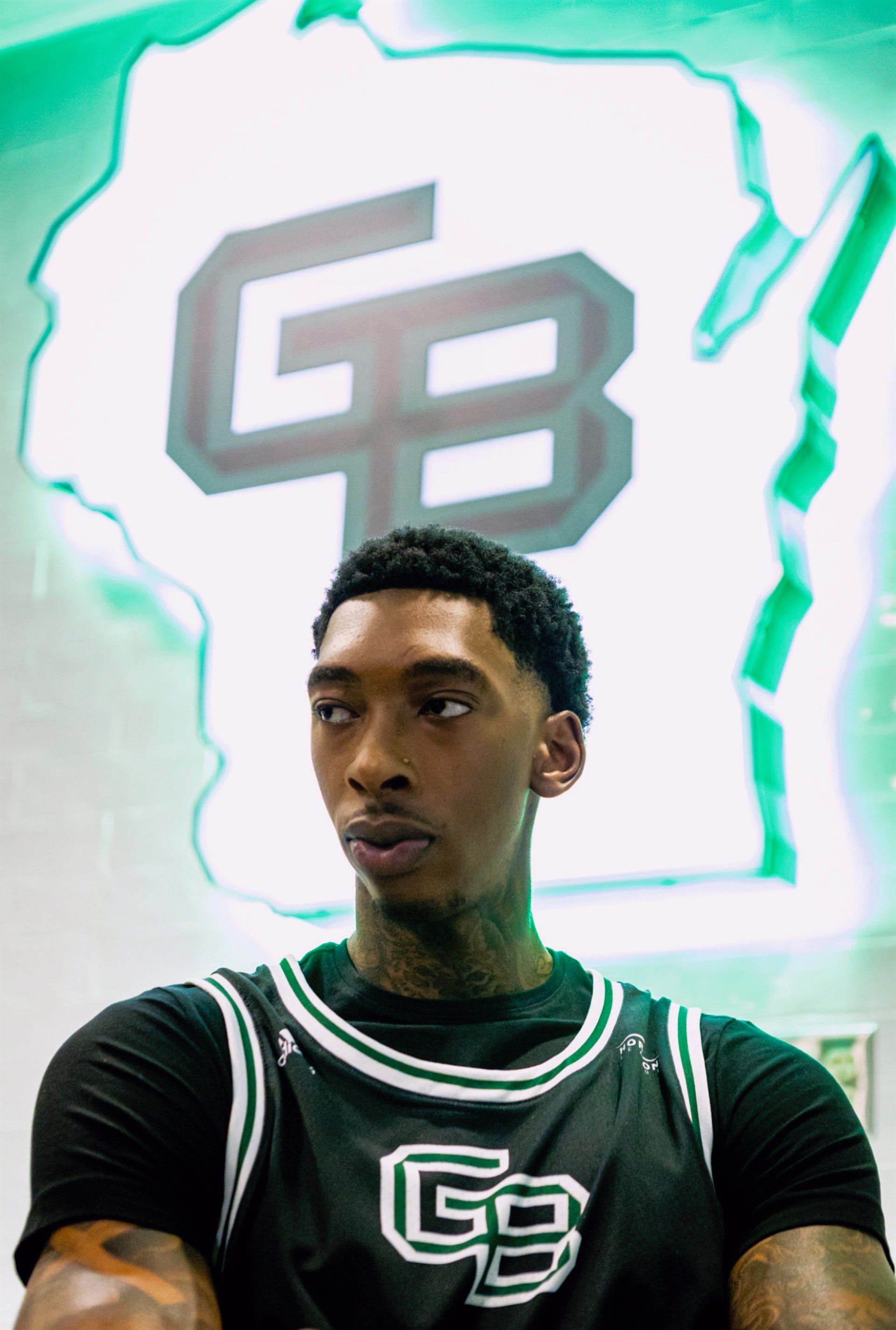 UWGB basketball coach Doug Gottlieb, hoping to add age to roster, finds ...