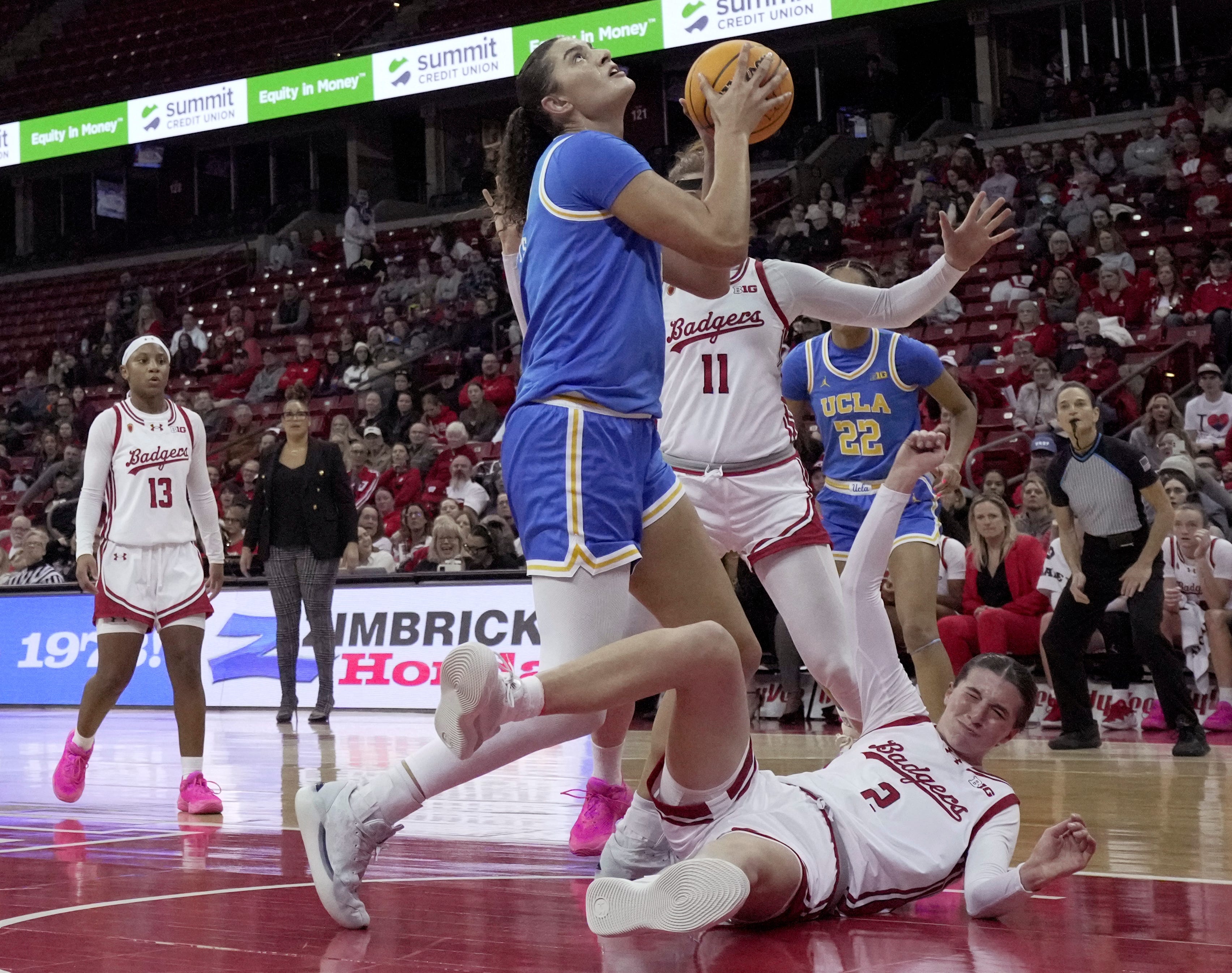 Could 7-2 Dylan Betts become the third Betts sibling to play basketball ...