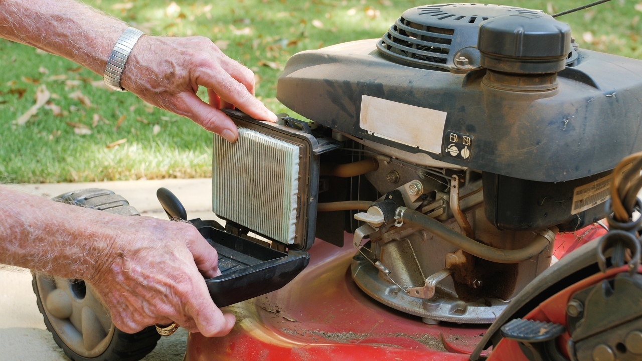 10 Mower Maintenance Habits That Are a Waste of Time