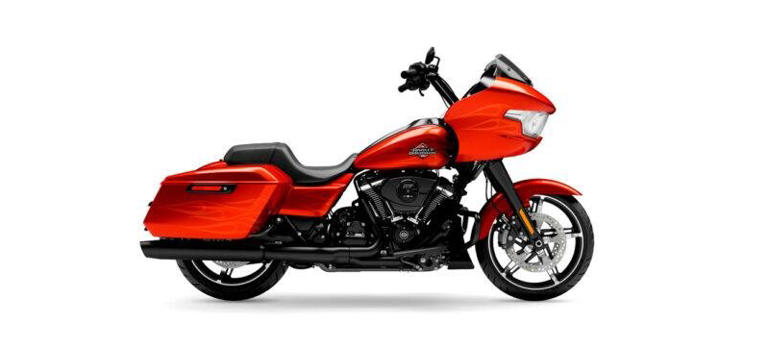 Solo Motorcycle Travel: How to Ride Alone Safely and Confidently