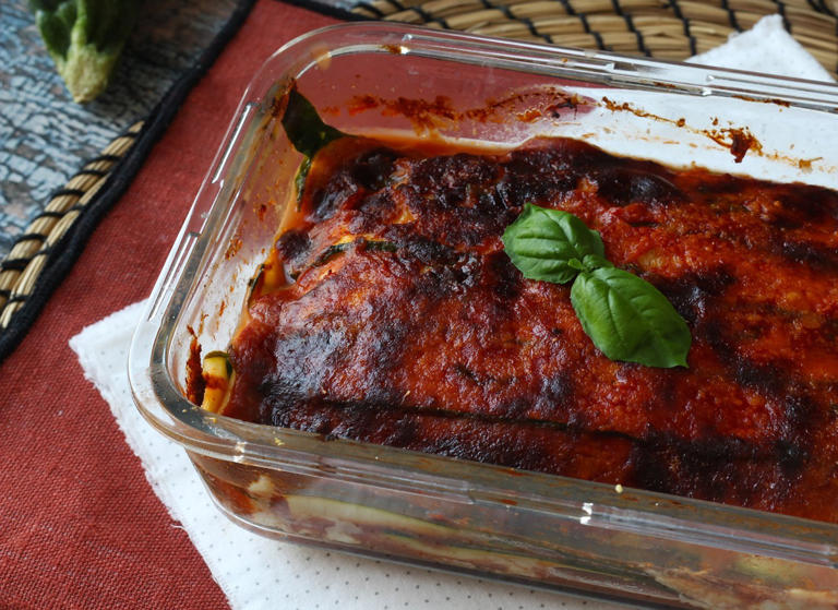 Courgette parmigiana in air fryer: snel, licht en knapperig