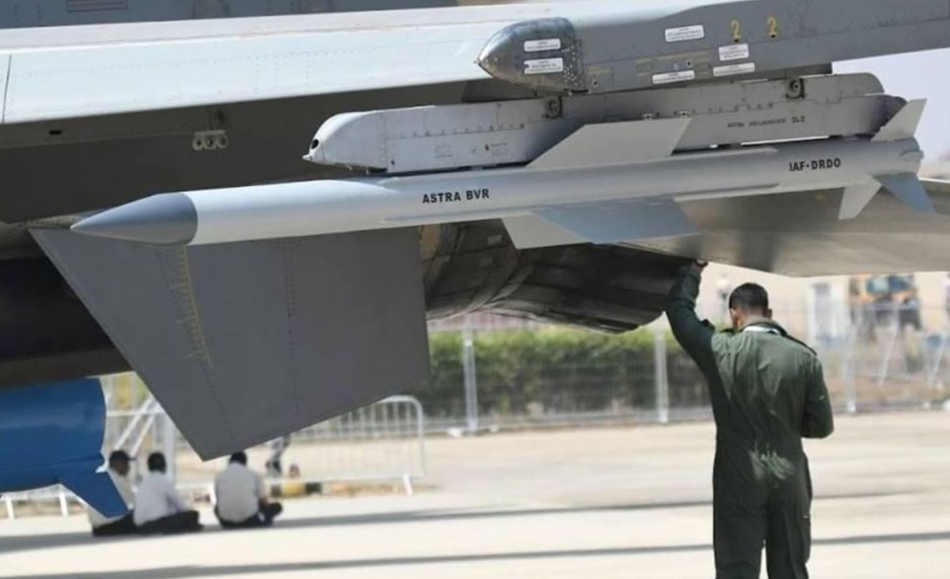 SOFREP Pic of the Day: Indian Air Force Pilot Inspects an Astra Beyond ...
