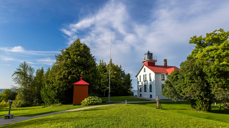 A Tip-Of-The-Mitten Michigan Village Hides Quiet Beaches, Scenic Trails ...