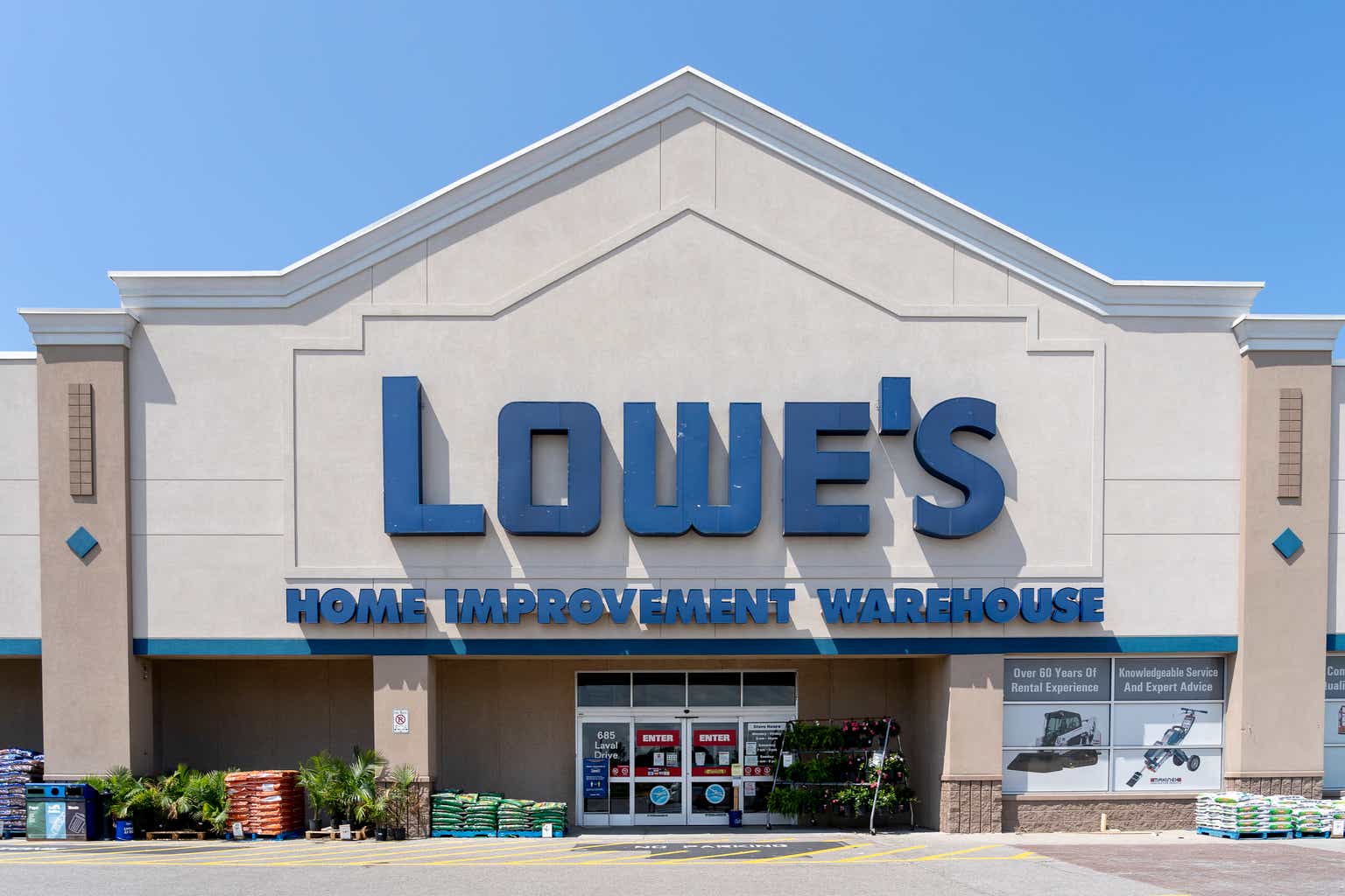 Lowe’s Q1 Preview: Focus on Comparable Sales