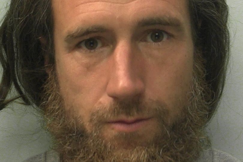 Bugle thief stole items from Minorca Lane and attacked girlfriend