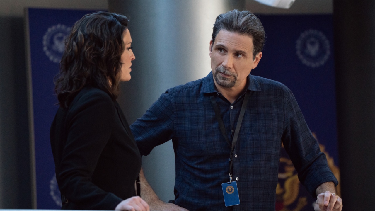 'I Don't Think She Has Regrets': FBI's Alana De La Garza Talks Isobel's ...